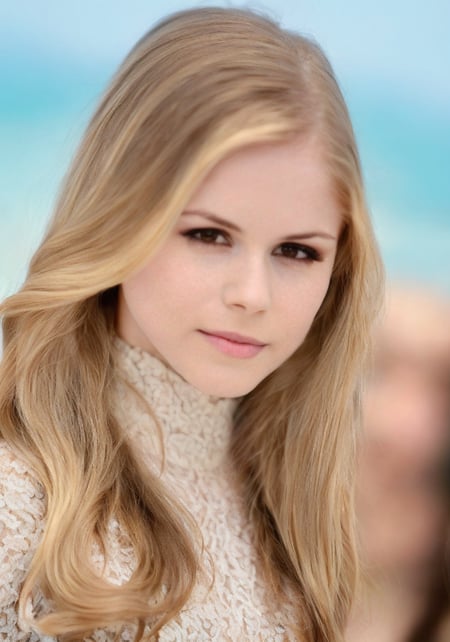 Best Erin Moriarty Gala Event Models | PromptHero