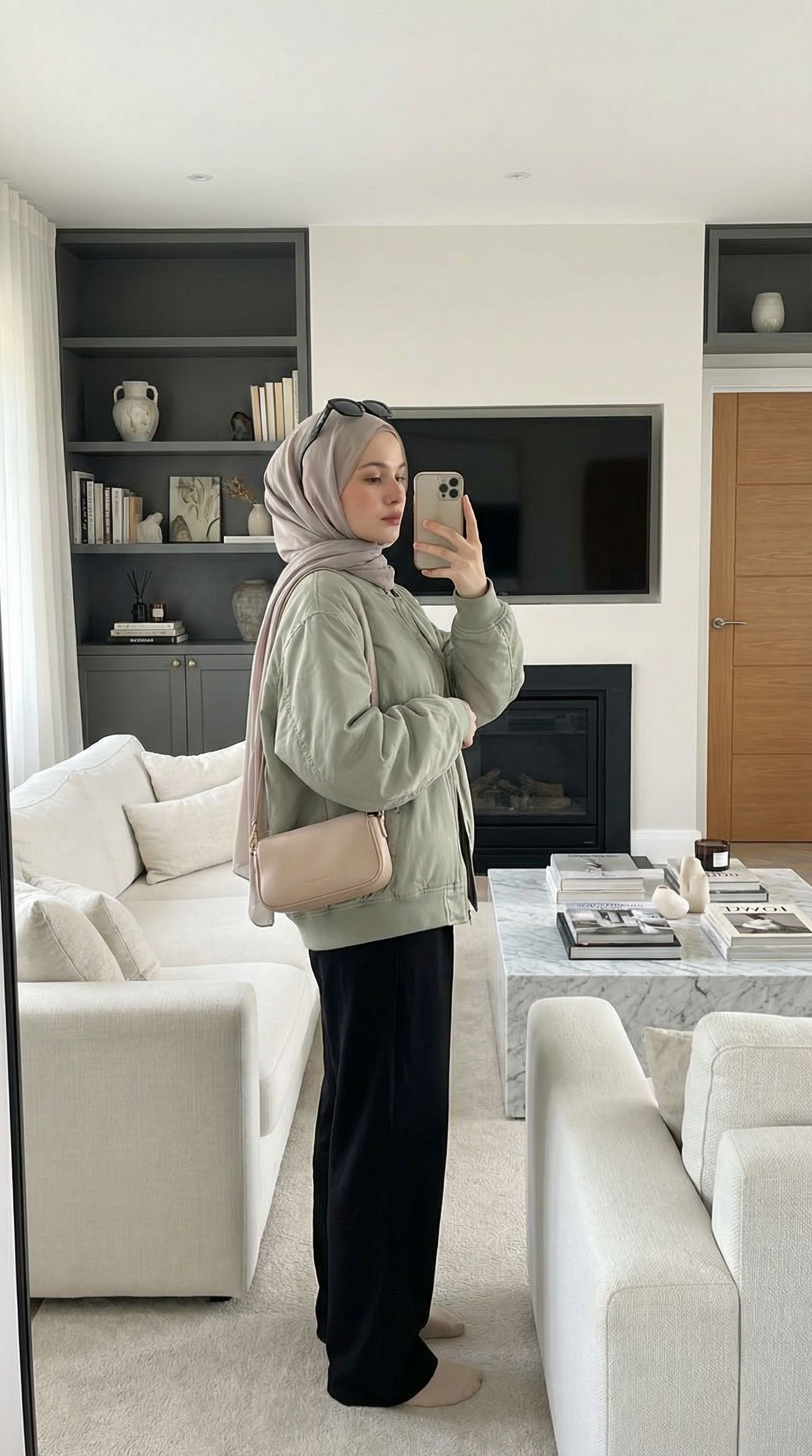 Nano Banana prompt: A highly realistic, ultra-detailed in...