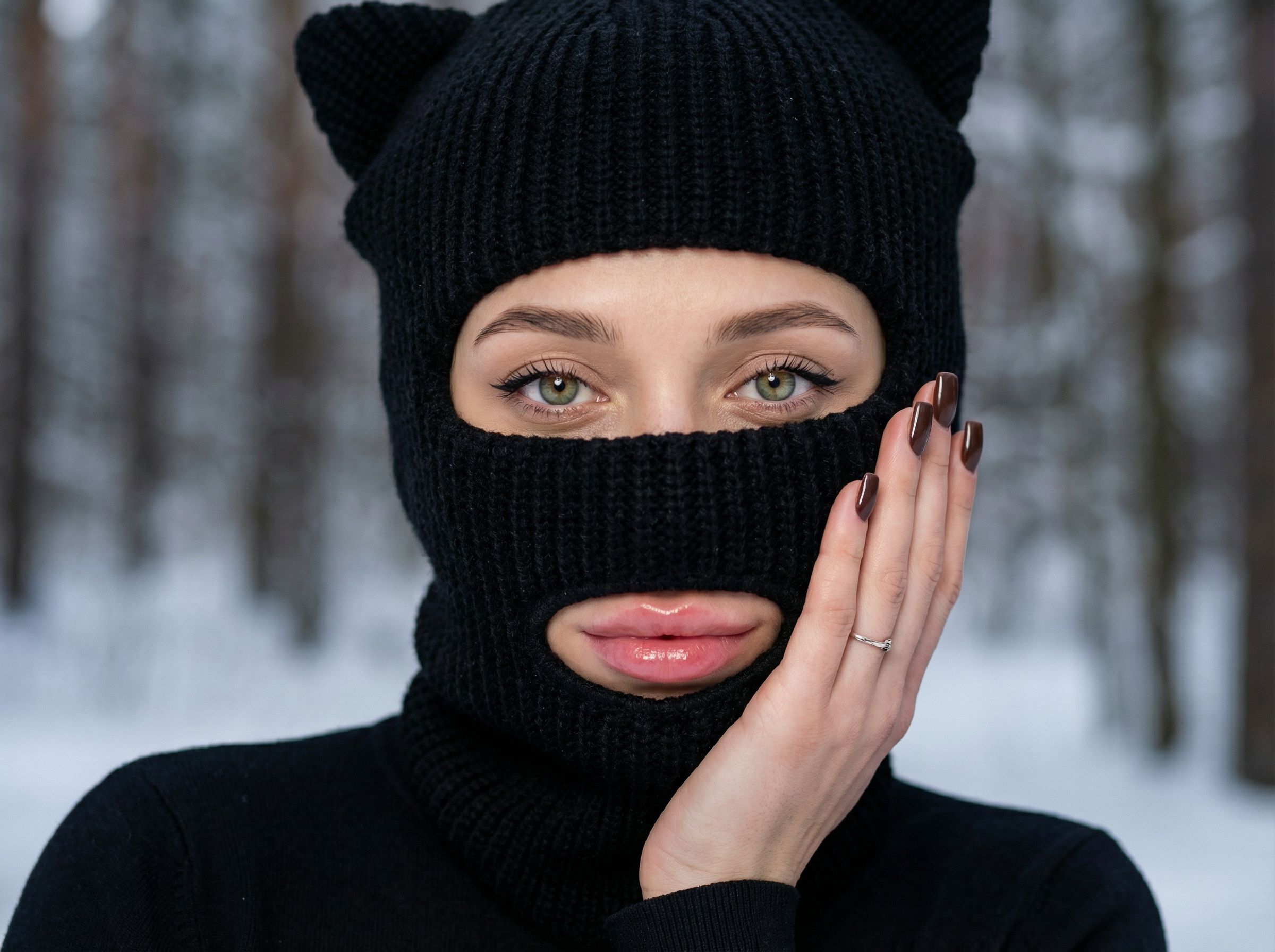 Nano Banana prompt: Создай портрет, не меняя черты лица.