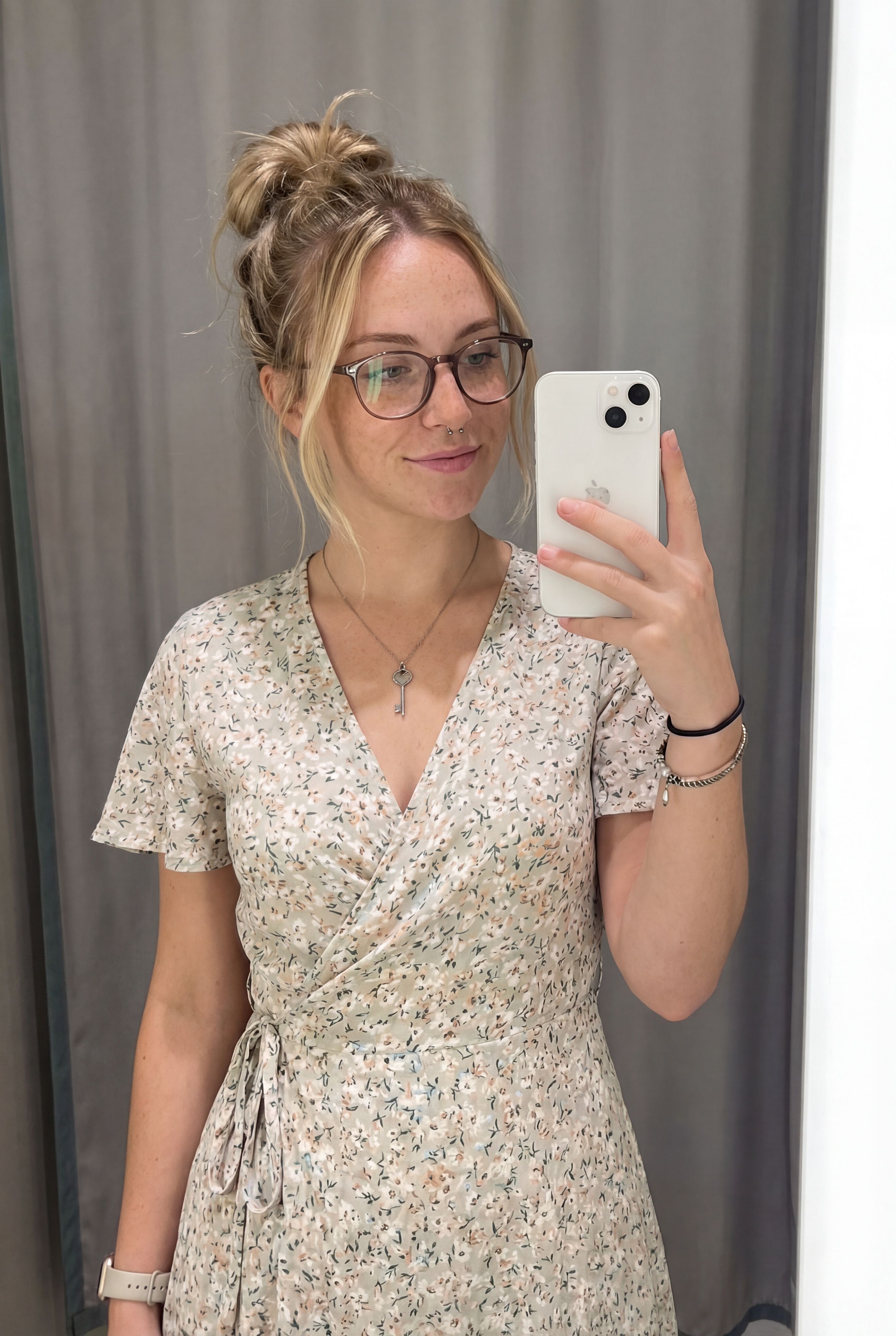 Nano Banana prompt: A realistic mid close-up portrait of ...